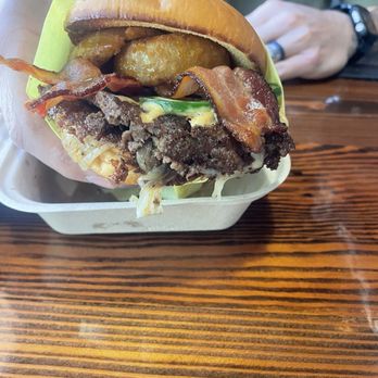 SMACK BURGERS - Updated July 2025 - 99 Photos & 99 Reviews - 101 E Alma ...