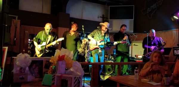 WEST WIND CLUB - Updated January 2026 - 18 Photos & 10 Reviews - 5905 ...