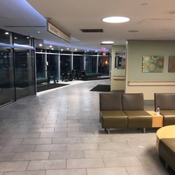 ST JOSEPH’S UNIVERSITY MEDICAL CENTER - 34 Photos & 56 Reviews ...