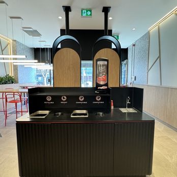 POULET ROUGE - Updated October 2025 - 11 Photos - 360 Queen Street W ...