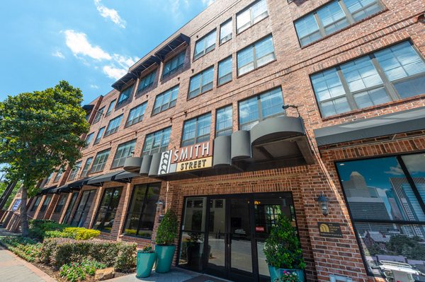 2222 Smith Street - Updated May 2026 - 70 Photos & 31 Reviews - 2222 ...