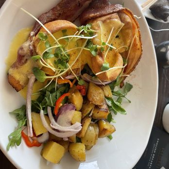 LILY AND LIAM BISTRO - Updated March 2025 - 359 Photos & 307 Reviews ...