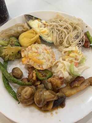 GOLDEN APPLE BUFFET - Updated December 2025 - 16 Photos & 21 Reviews ...