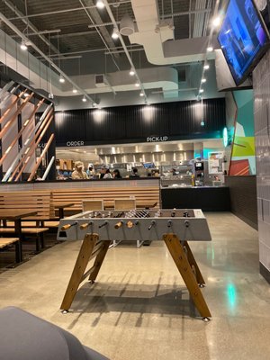 SHAKE SHACK DOWNTOWN INDIANAPOLIS - Updated November 2025 - 101 Photos ...