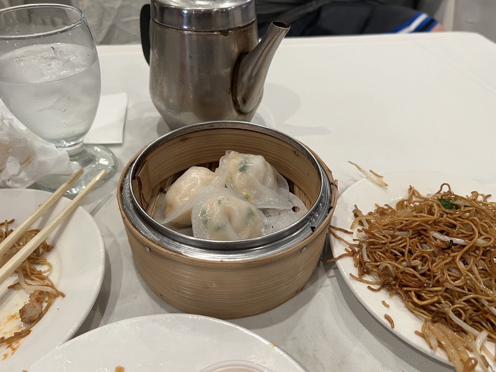 RESTAURANT CHINATOWN KIM FUNG in 1111 Rue Saint-Urbain, Montréal ...