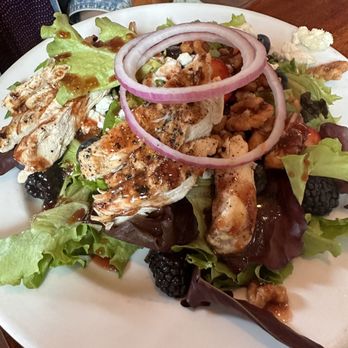 THE RED PARROT RESTAURANT - Updated July 2024 - 1292 Photos & 1342 ...