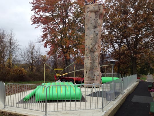 WOOD’N WHEEL SKATING RINK - Updated September 2025 - 365 Rte 9W, Ulster ...