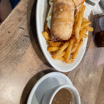 THE LIGHTHOUSE RESTAURANT & DOCK BAR - Updated December 2025 - 571 ...