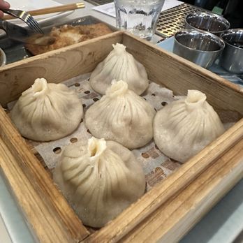 LIN ASIAN BAR AND DIM SUM - Updated June 2024 - 2589 Photos & 1150 ...
