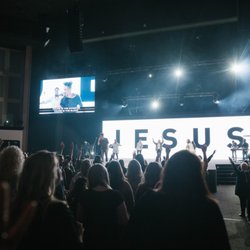 VICTORY CHURCH - 22 Photos & 10 Reviews - 7700 South Lewis Ave, Tulsa ...