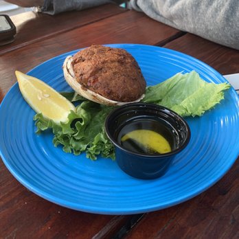 QUAHOG REPUBLIC WATERFRONT EATERY - Updated July 2024 - 101 Photos ...