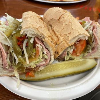 SANTINI’S NEW YORK STYLE DELI - Updated August 2024 - 169 Photos & 217 ...