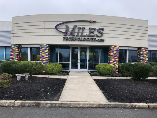 MILES IT - Updated October 2025 - 28 Photos & 31 Reviews - 100 Mount ...