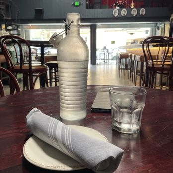 AULD FELLA - Updated December 2025 - 132 Photos & 84 Reviews - 11831 ...