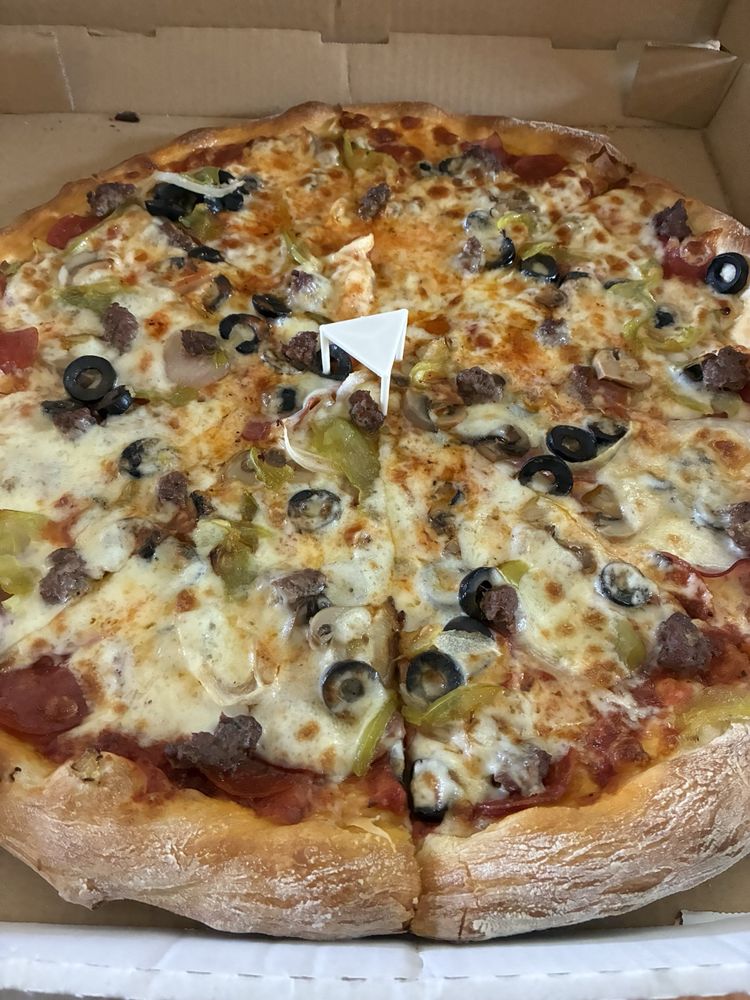 PIZZARIA DELPHI - Updated September 2025 - 46 Photos & 78 Reviews - 103 ...