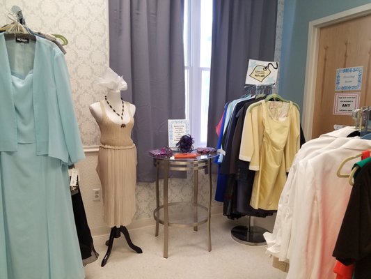 SECOND LOOK NEWTOWN THRIFT SHOP - Updated May 2026 - 400 Freedom Dr ...