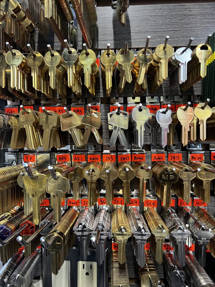 M&M HARDWARE STORE & MORE - Updated April 2025 - 258 Manhattan Ave, New ...