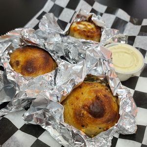 SLAP BOX PIZZA AND WINGS - Updated April 2025 - 13 Photos - 2932 S Lone ...