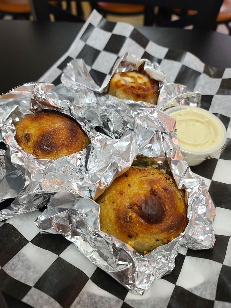 THE BIG SLICE - SPRINGFIELDS - Updated December 2025 - 15 Photos & 23 ...