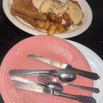 CREST CAFE - Updated January 2026 - 280 Photos & 547 Reviews - 5225 ...