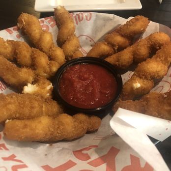 RED ROBIN GOURMET BURGERS AND BREWS - Updated August 2025 - 193 Photos ...