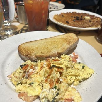 CAFE THIS WAY - Updated July 2025 - 928 Photos & 1087 Reviews - 14 Mt ...