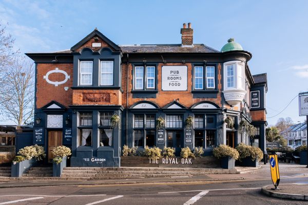 THE ROYAL OAK PUB GUESTHOUSE Updated February 2025 21 Photos 320 Hale End Road Woodford Green London United Kingdom Pubs Phone Number Yelp