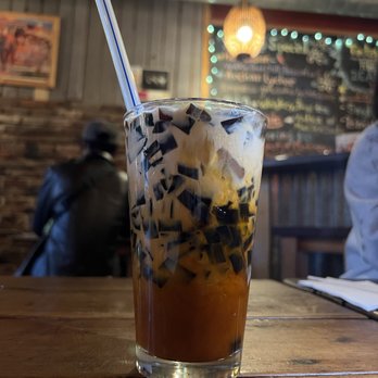 MEE SEN THAI EATERY - 555 Photos & 529 Reviews - 3924 N Mississippi Ave ...