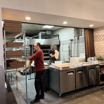 UPPER CRUST BAKING - Updated April 2025 - 229 Photos & 168 Reviews ...