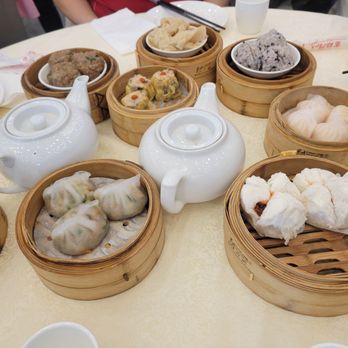 FORTUNE PALACE RESTAURANT - Updated December 2024 - 231 Photos & 48 ...