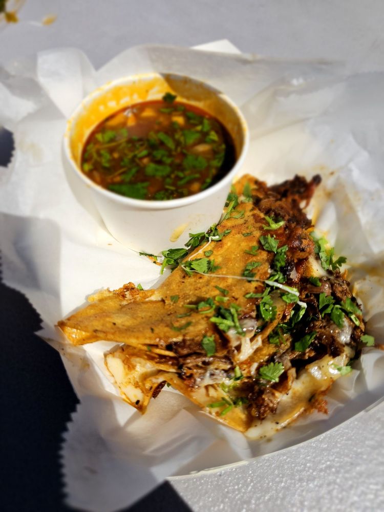 THE ITIS FOOD TRUCK - Updated June 2025 - 346 N 76th St, Omaha ...