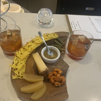 EASY BISTRO - Updated December 2025 - 212 Photos & 128 Reviews - 801 ...