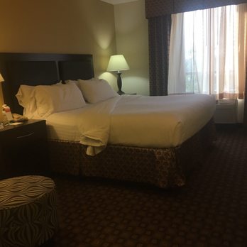 HOLIDAY INN QUINCY - Updated August 2024 - 36 Photos & 28 Reviews ...