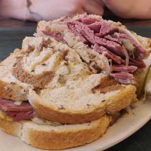 SIEGFRIED’S DELICATESSEN - 354 Photos & 457 Reviews - 20 W 200th S ...