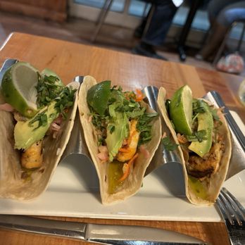 SCRATCH KITCHEN AND TAPROOM - Updated May 2024 - 387 Photos & 200 ...