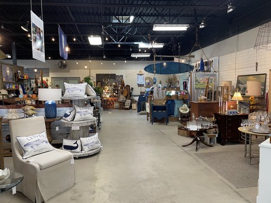 THE BRUSH FACTORY ON KINGS - Updated October 2025 - 18 Photos - 13 ...