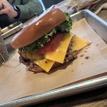 BARDSTOWN BURGER - Updated July 2025 - 107 Photos & 165 Reviews - 126 N ...