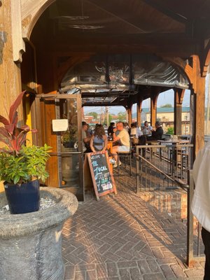 THE LOCAL - Updated May 2024 - 578 Photos & 688 Reviews - 179 Howard St ...