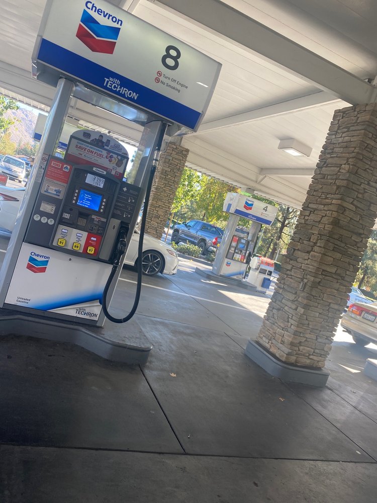 CHEVRON - Updated 05/2025 - 59 Reviews - 5225 Canyon Crest Dr ...