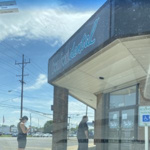 CLEARCHOICE DENTAL IMPLANT CENTER - 10 Photos - 6500 Emerald Parkway ...