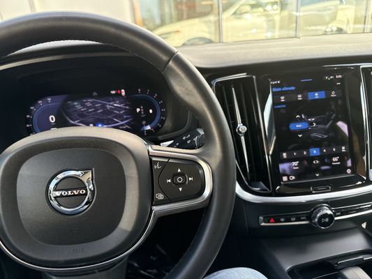 VOLVO CARS LISLE - Updated January 2026 - 26 Photos & 150 Reviews ...