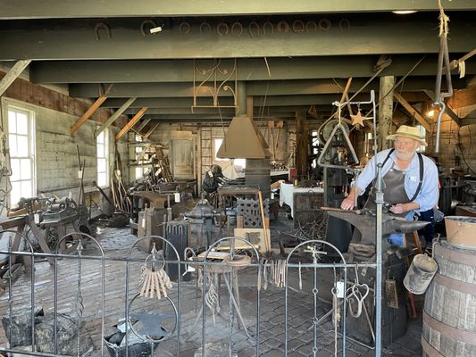 STUHR MUSEUM - Updated June 2026 - 37 Photos & 16 Reviews - 3133 W Hwy ...