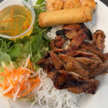 PHO FRESH - Updated April 2025 - 144 Photos & 65 Reviews - 8325 Elk ...