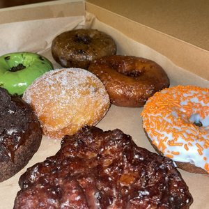 THE DONUTTERY - 4718 Photos & 4311 Reviews - Donuts - 17420 Beach Blvd ...