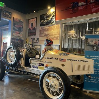 GARAGE GRILL - Updated December 2025 - 784 Photos & 739 Reviews - 1122 ...