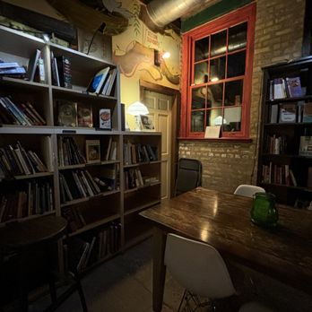 KIBBITZNEST BOOKS, BREWS & BLARNEY - Updated December 2025 - 448 Photos ...