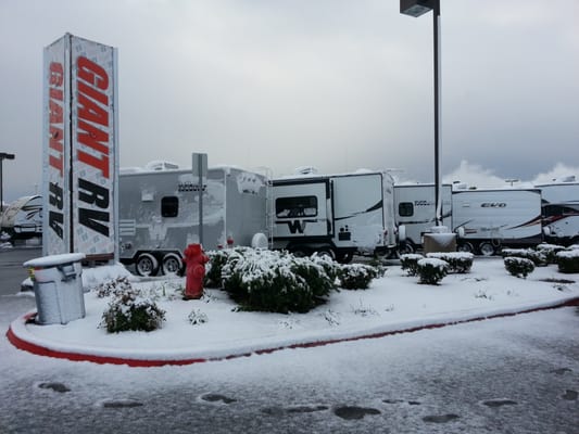 GIANT RV - Updated September 2025 - 164 Photos & 467 Reviews - 24700 ...