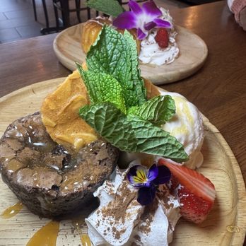 TIKI THAI - Updated December 2025 - 907 Photos & 438 Reviews - 12100 ...