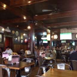 CALIENTE PIZZA & DRAFTHOUSE - Updated July 2025 - 142 Photos & 286 ...