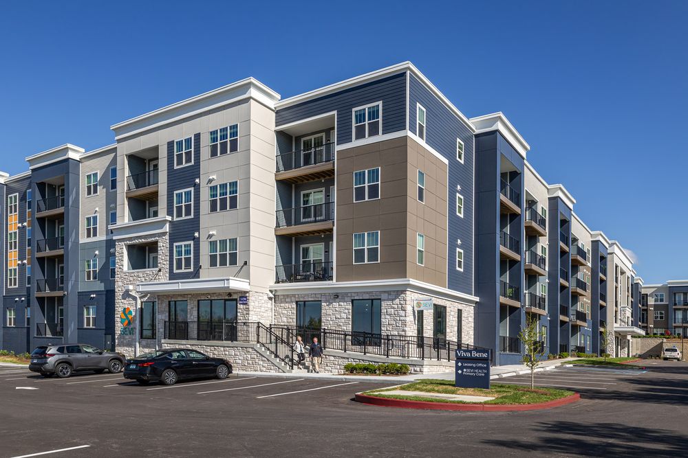 VIVA BENE ST. PETERS - Updated January 2026 - 46 Photos - 100 Viva Bene ...